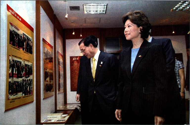 Elaine Lan Chao:The fusion of two spirits--嘉定报