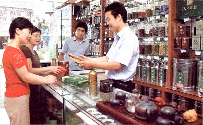 Purple clay teapots become a fading memory of cratsmanship--嘉定报