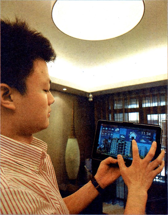 Intelligent apartment opens its doors to the public--嘉定报