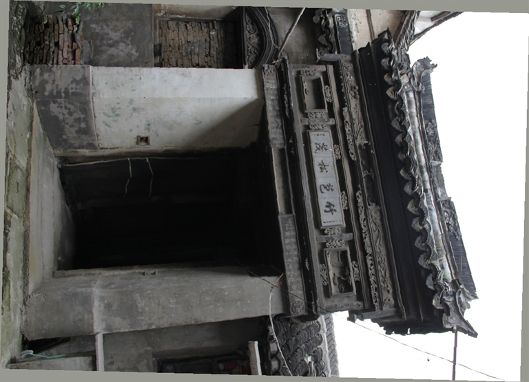 Architect fights to protect old buildings--嘉定报