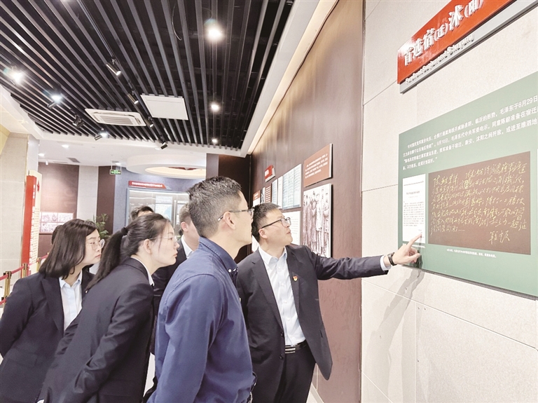 南京银行宿迁分行第八党支部开展主题党日活动--宿迁日报